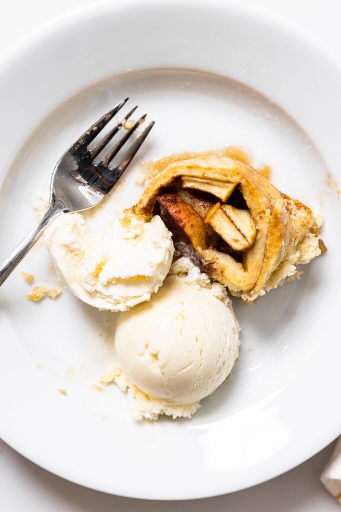 Apple Dumpling Rolls Recipe - Wyse Guide