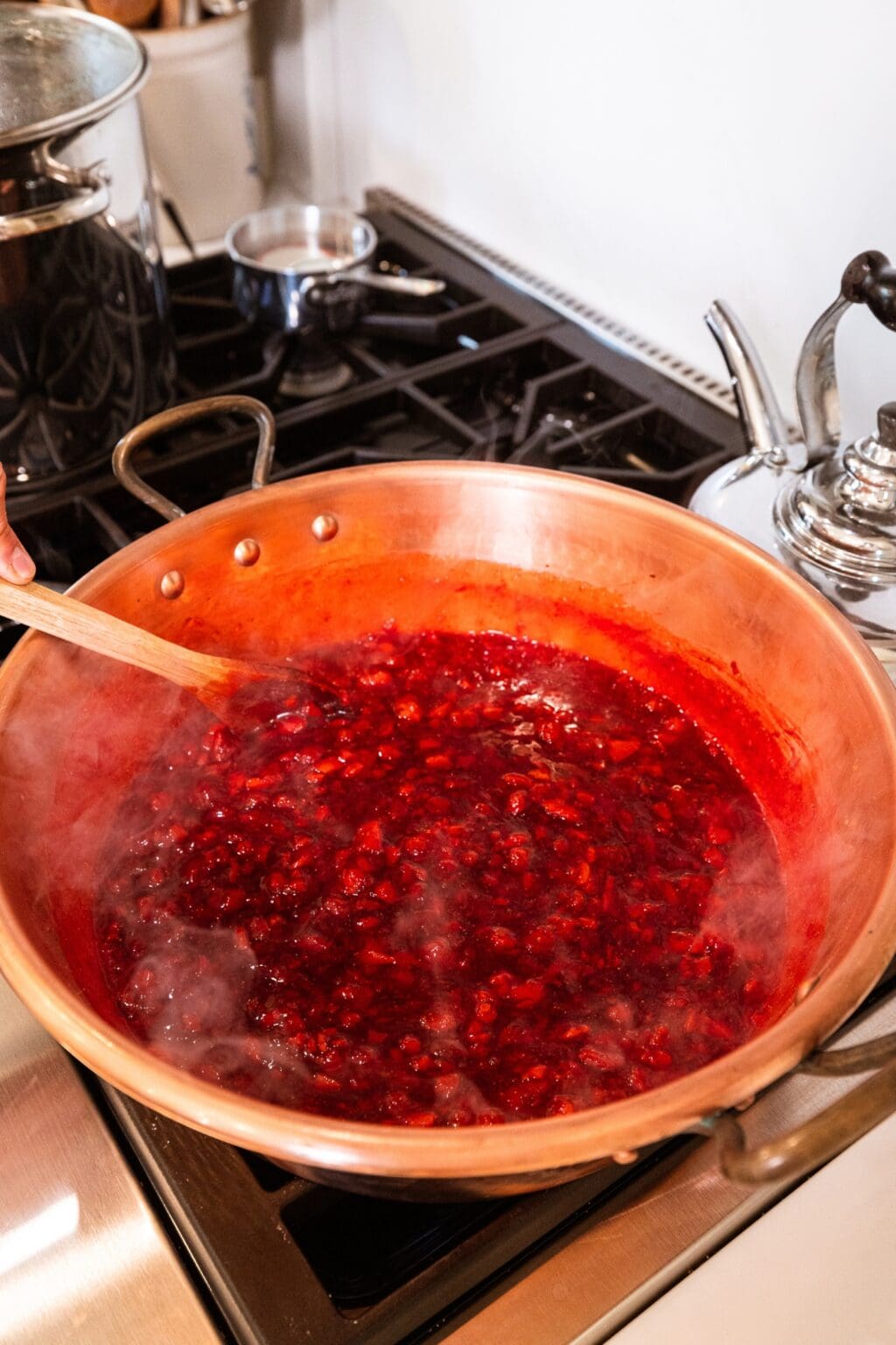Strawberry Jam Recipe (Pectin Method) + Video - Wyse Guide