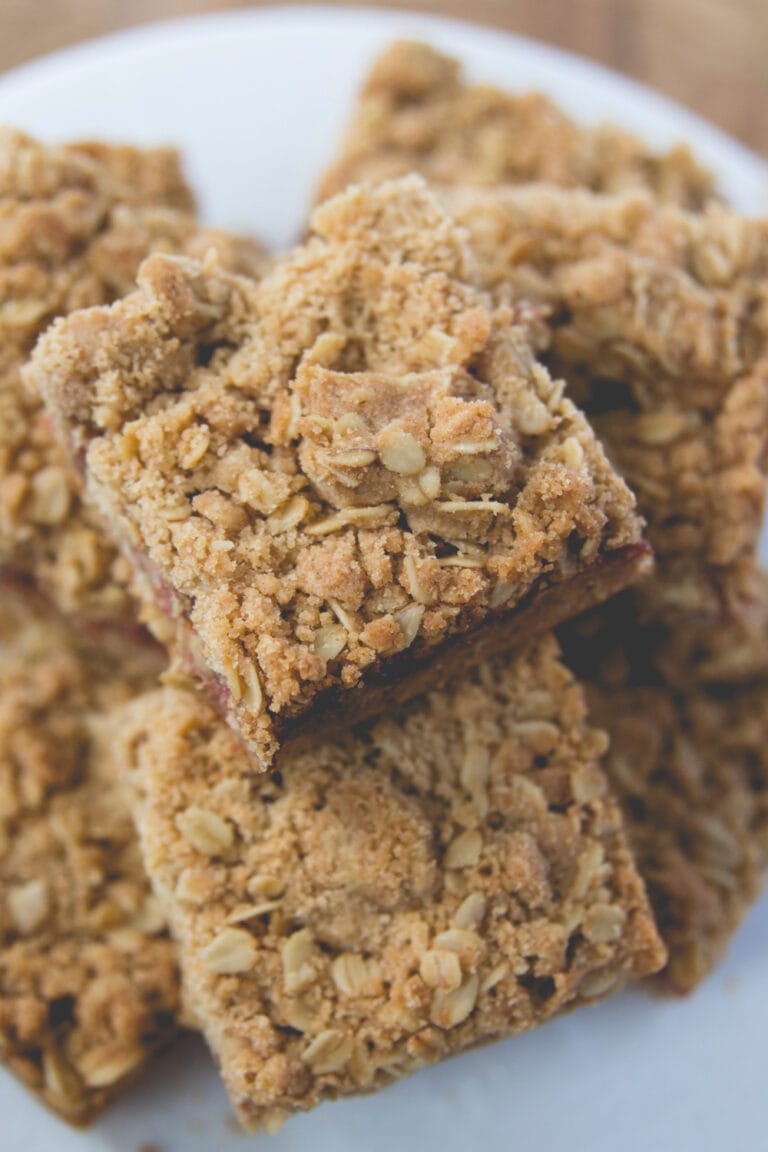 Rhubarb Crumb Bars - Wyse Guide
