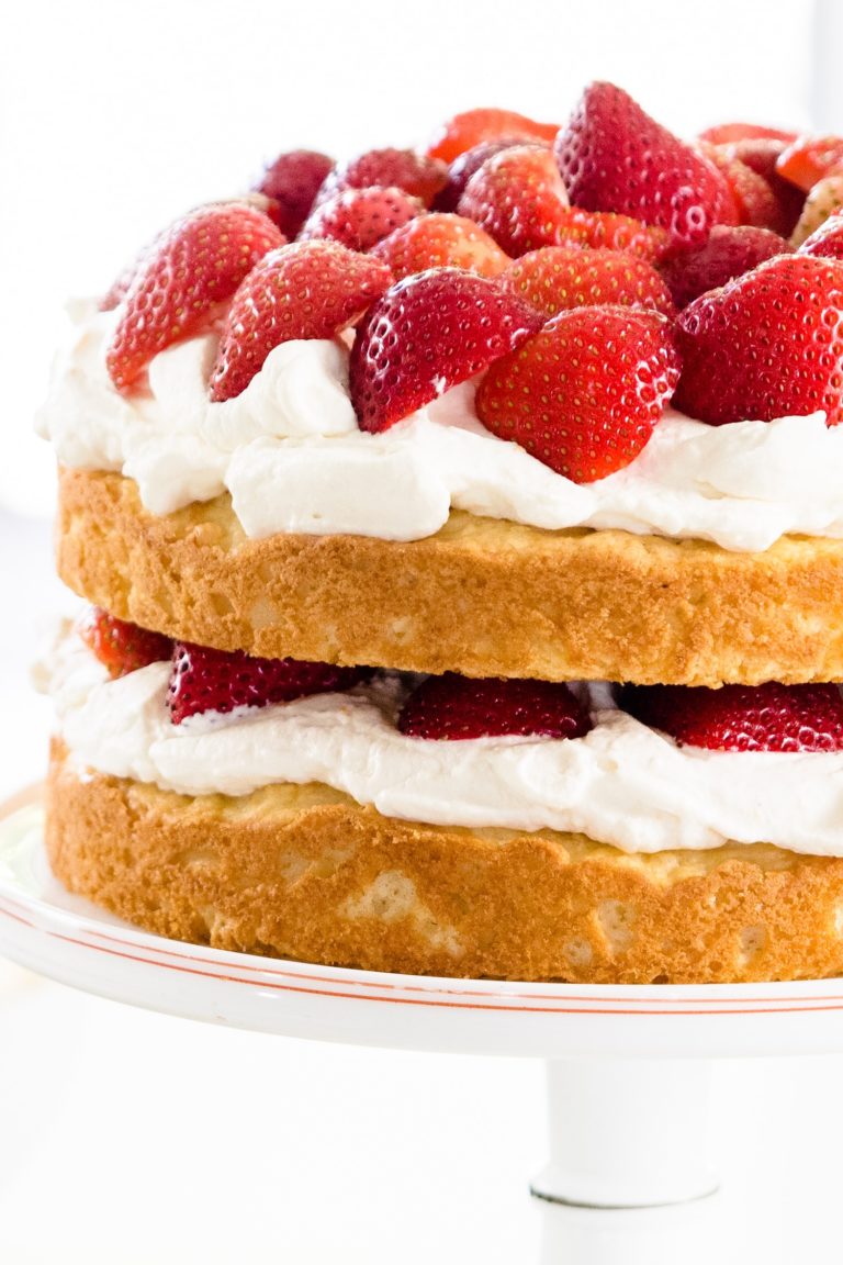 Strawberry Shortcake Cake Recipe - Wyse Guide
