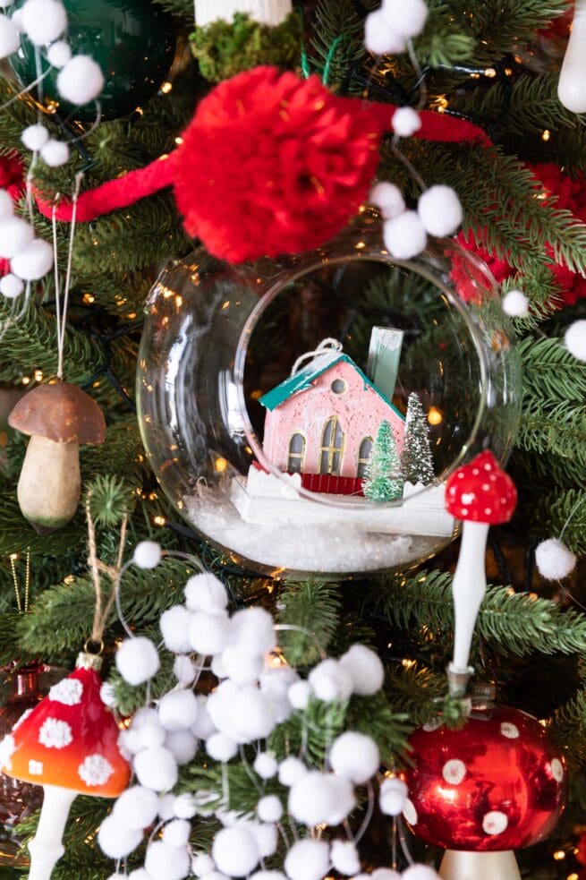 My Holiday Home Decor This Year - Wyse Guide