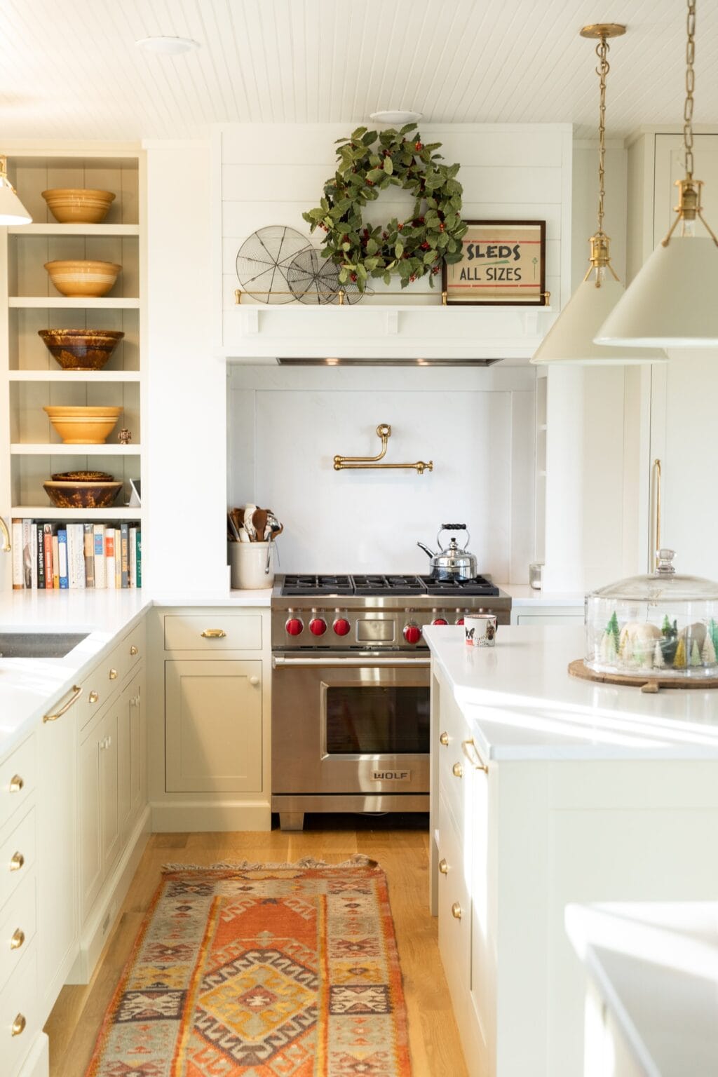 My Holiday Home Decor This Year - Wyse Guide