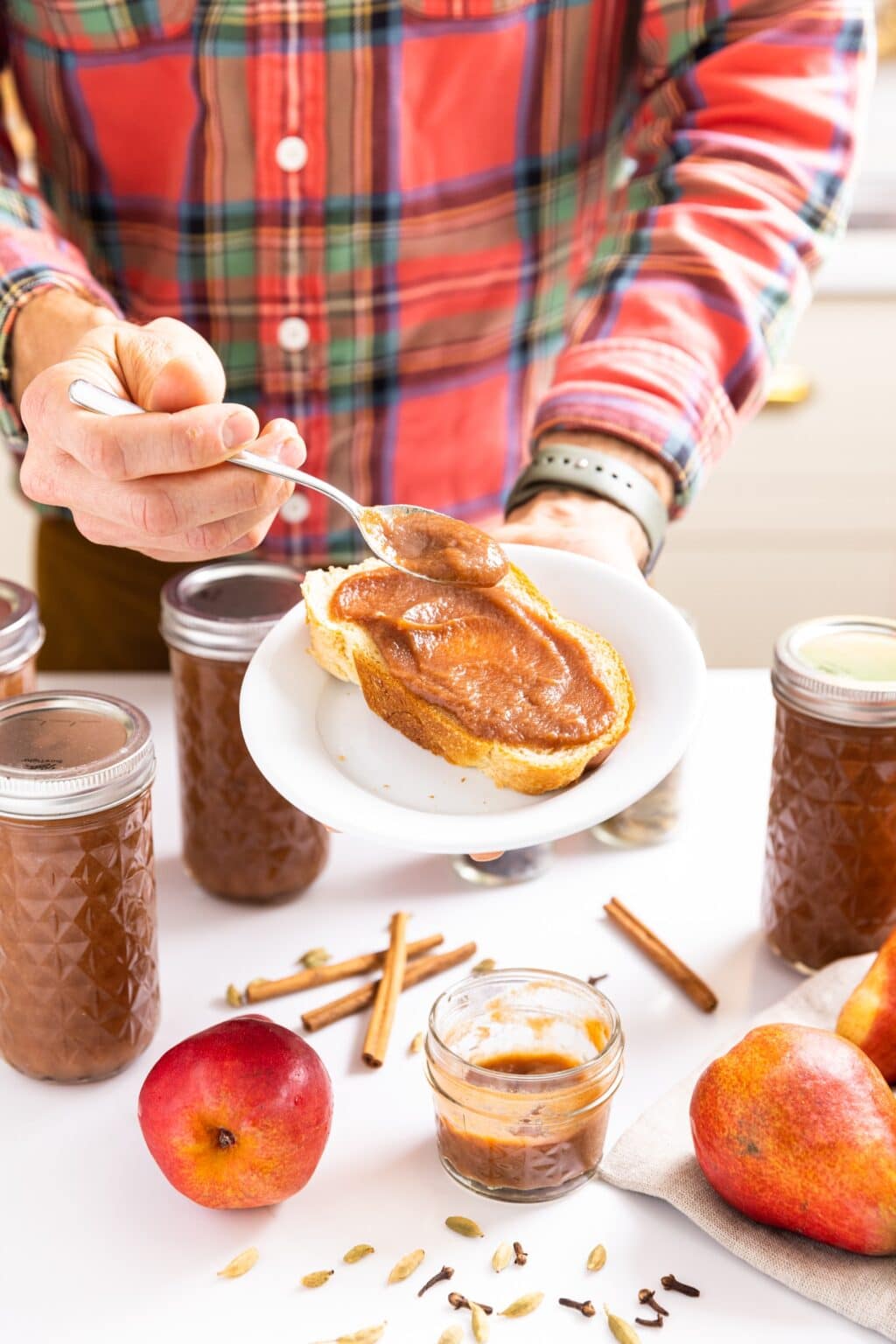 Slow Cooker Pear Butter Recipe (Canning + Video) - Wyse Guide