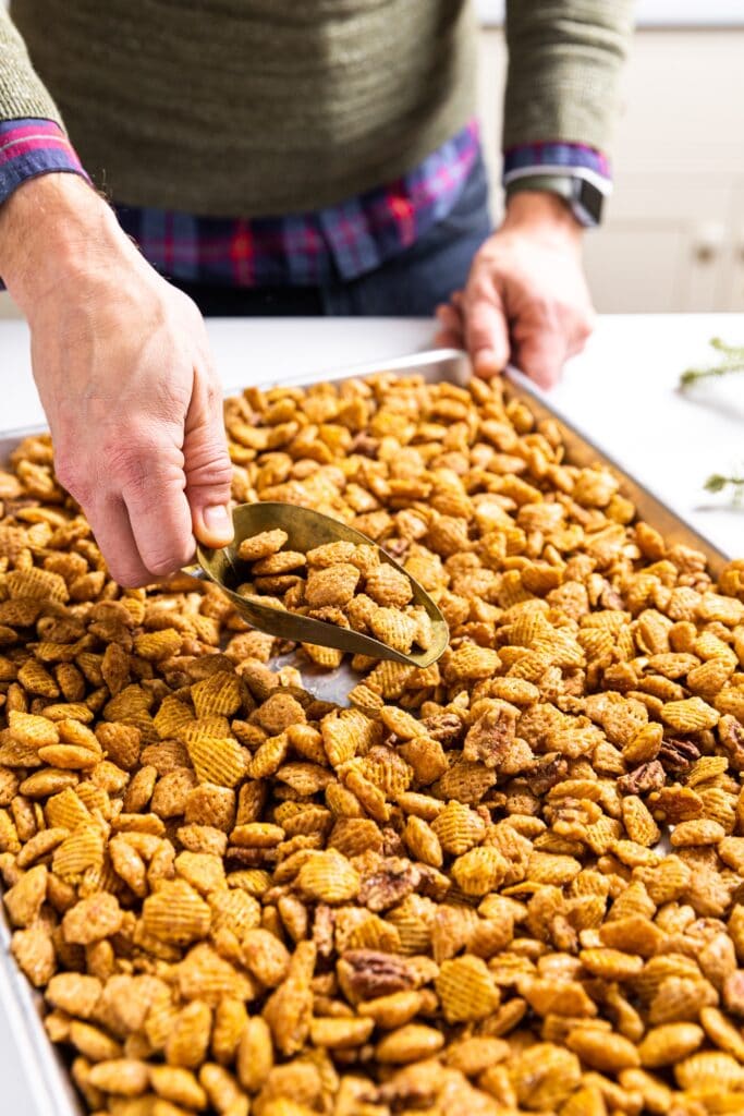 Glazed Party Mix Recipe - Wyse Guide