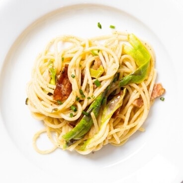 Brown Butter Spaghetti with Bacon & Asparagus Recipe - Wyse Guide