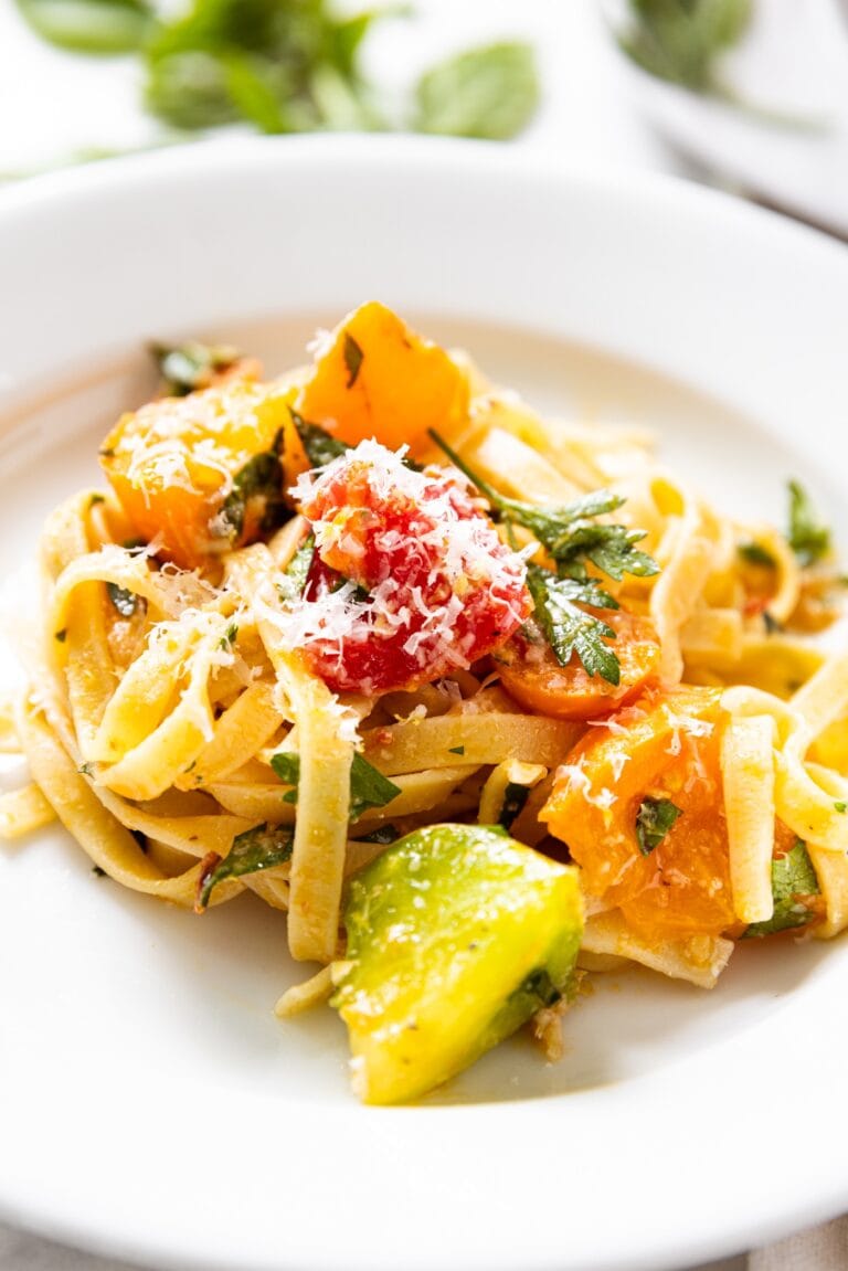Fresh Tomato Herb Pasta - Wyse Guide