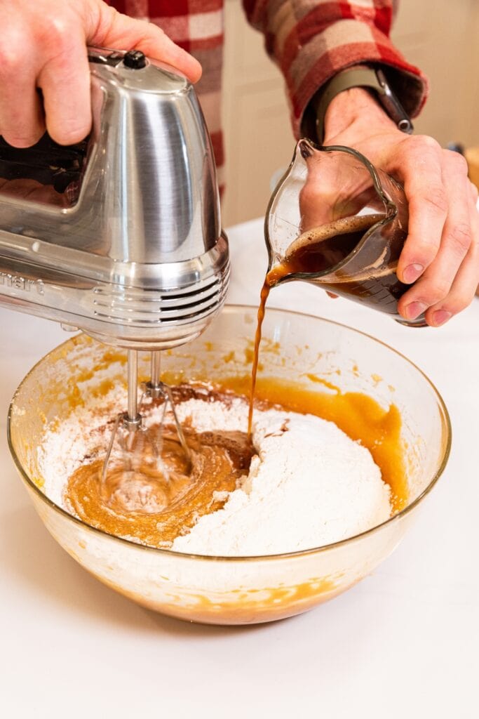 Gingerbread Spice Cake Recipe - Wyse Guide