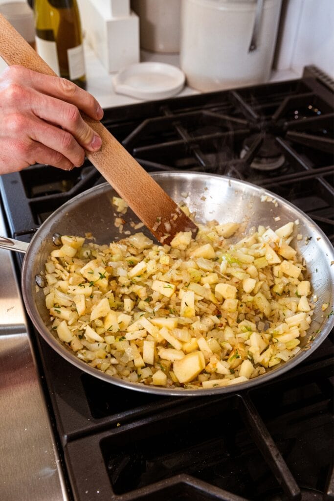 Kale, Fennel & Apple Pork Roulade - Wyse Guide