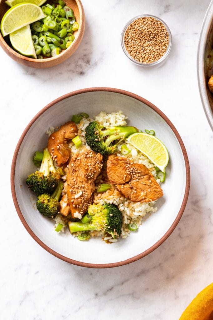 Sesame Chicken & Broccoli with Coconut Lime Rice - Wyse Guide
