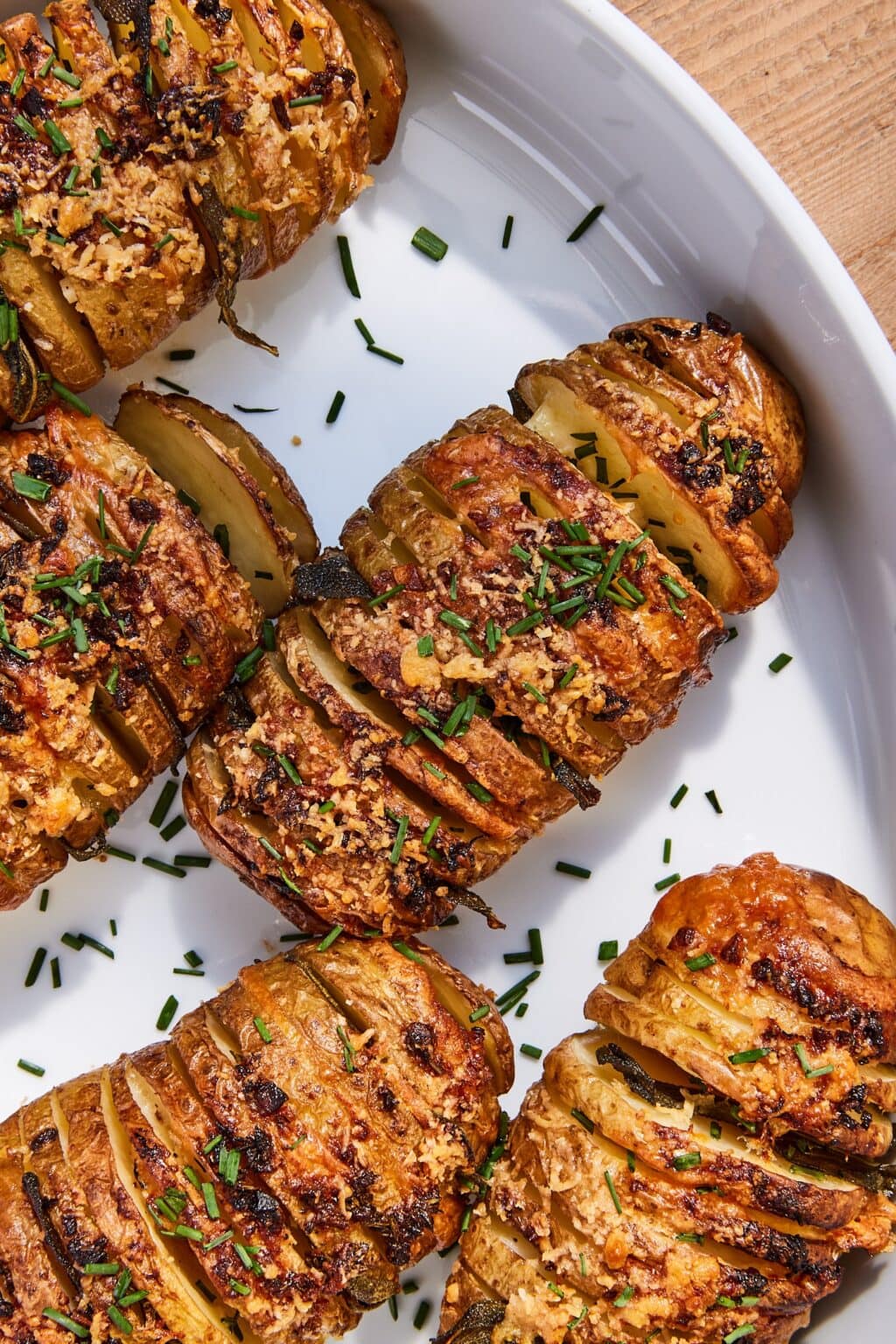 Garlic Butter Hasselback Potatoes Recipe - Wyse Guide
