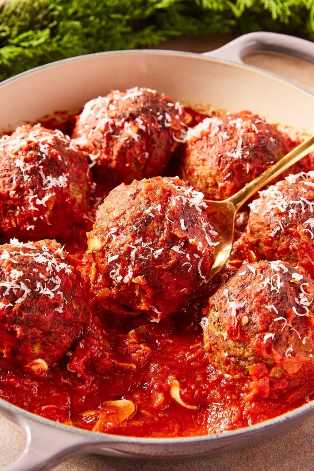 Festive Holiday Meatballs - Wyse Guide