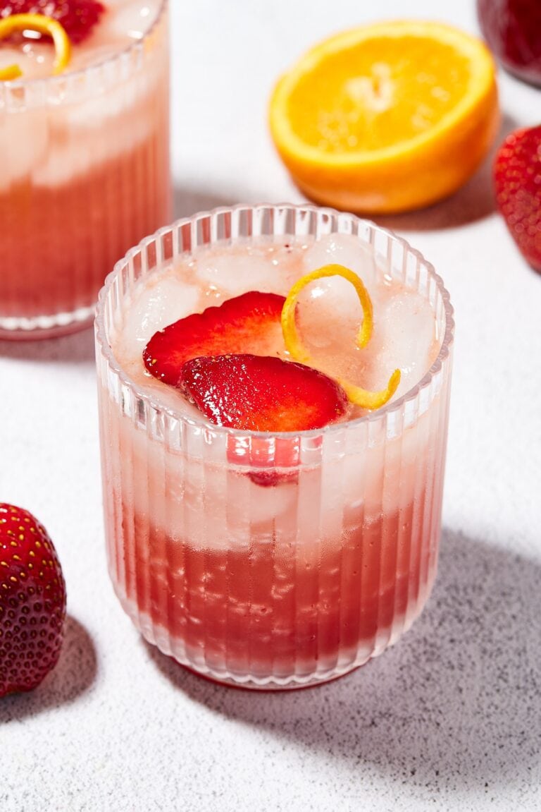 Strawberry Gin Spritz Cocktail (with Jam) - Wyse Guide
