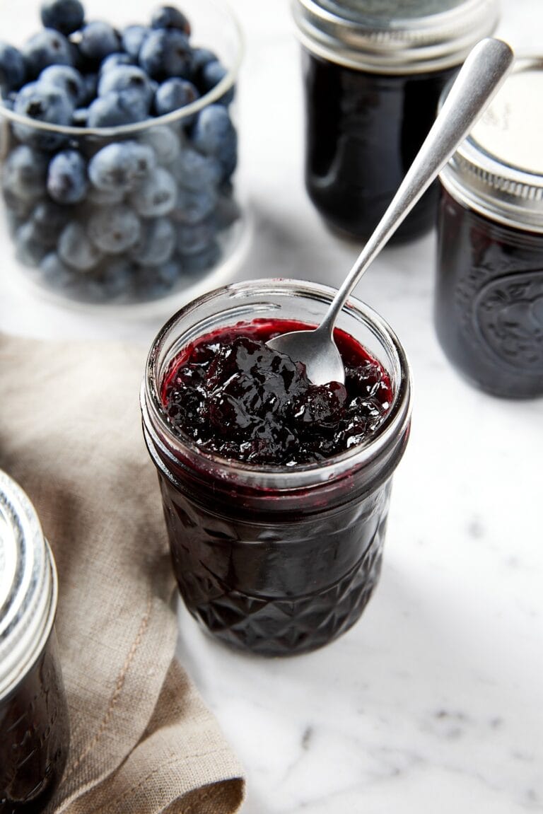 Blueberry Jam Recipe (Pectin Method) + Video - Wyse Guide
