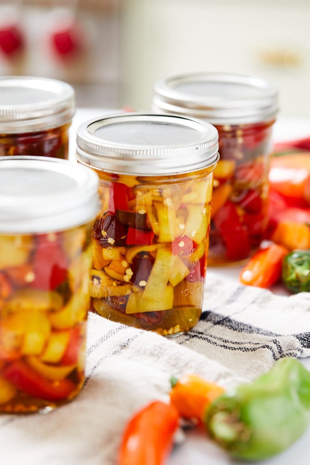 Canned Pickled Peppers Recipe (With Video) - Wyse Guide