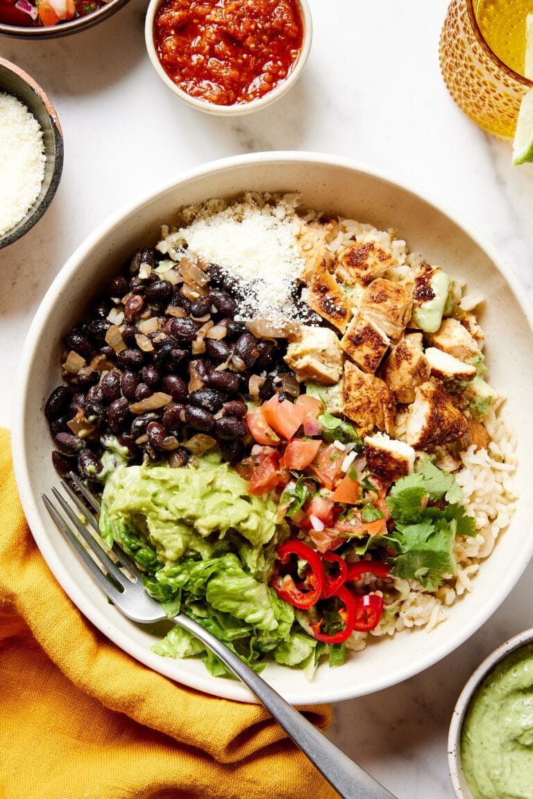 Chicken Burrito Bowls Recipe - Wyse Guide